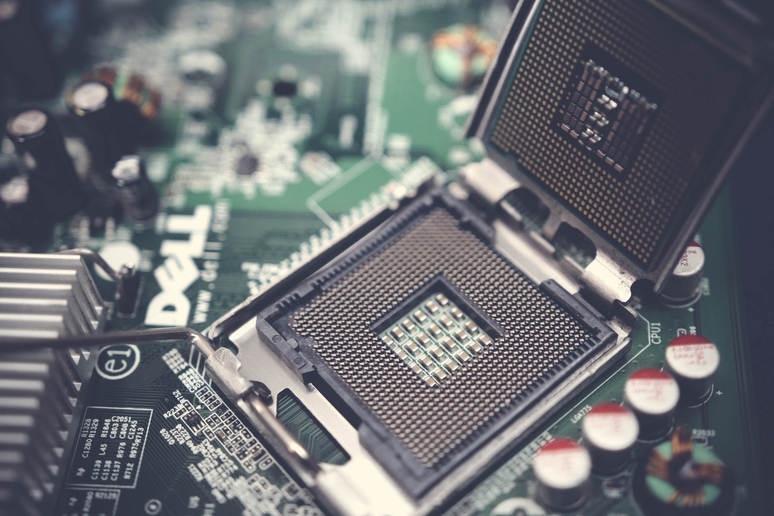 Why Chinese Chip Makers' Shares are on the Rise
